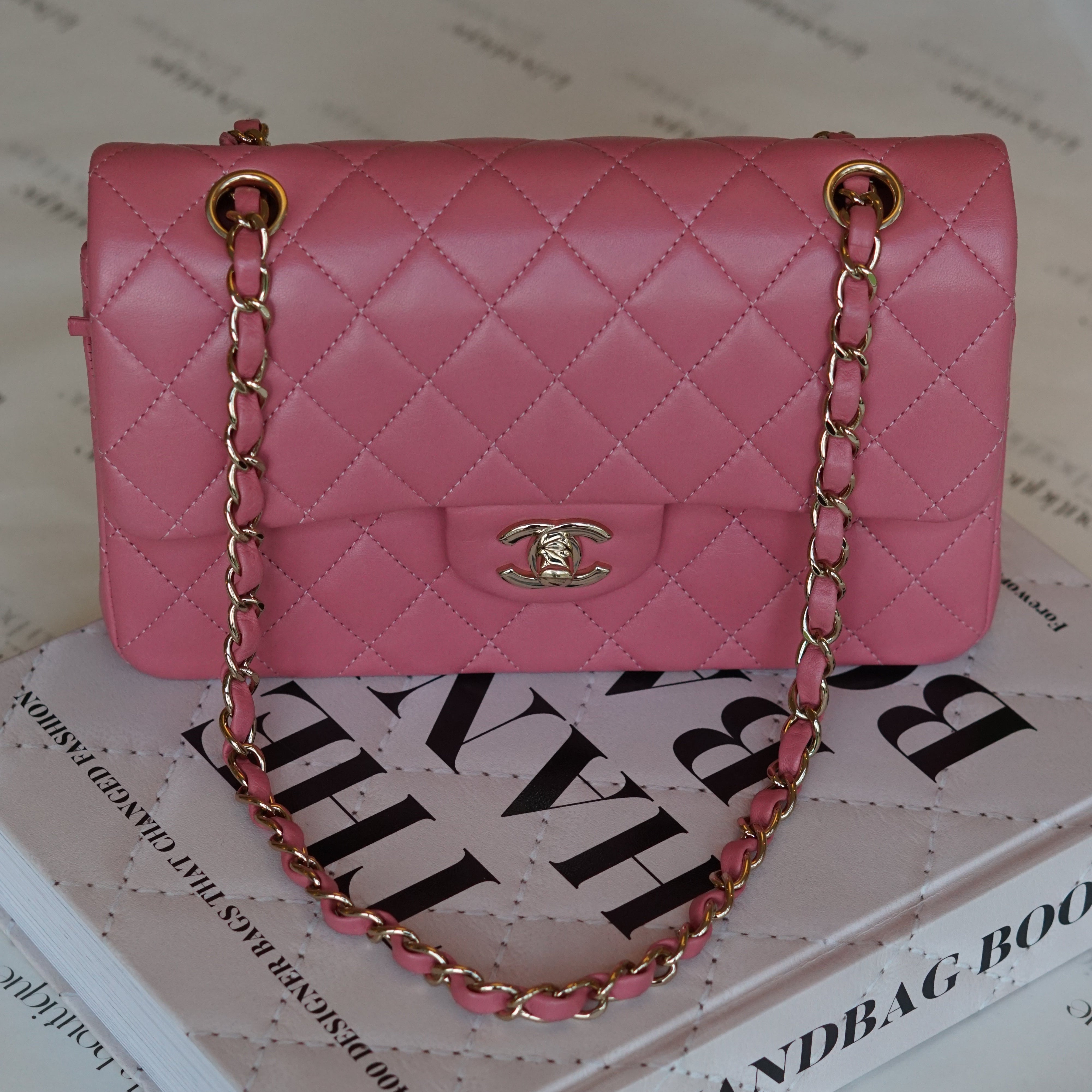 How to recognize an authentic CHANEL bag – la boutique PARIS
